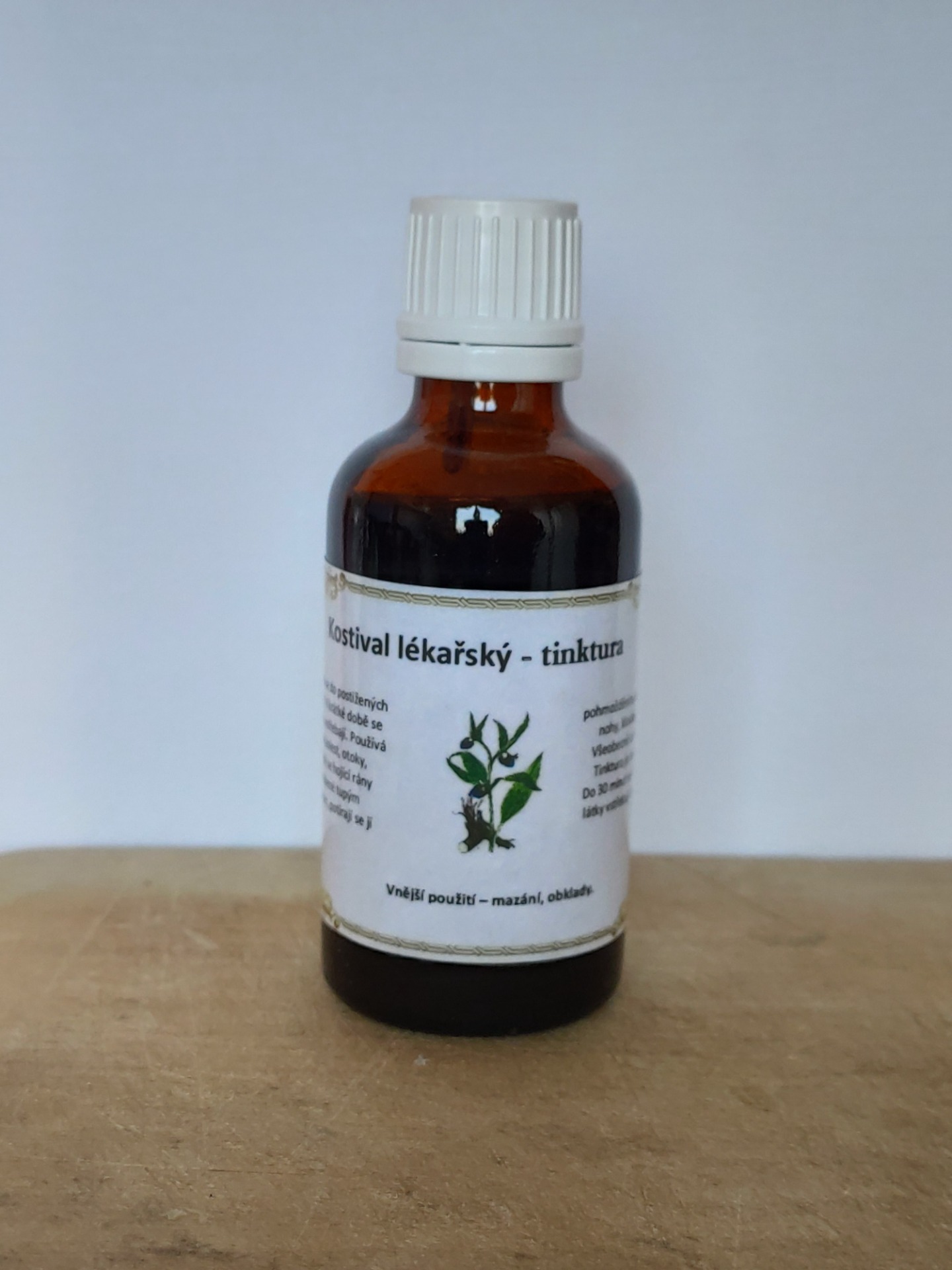 kořen Kostival Lékařský - tinktura :: bylinné tinktury a bylinné kapky